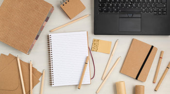 Office Essentials: Must-Have Corporate Gifts for Workspaces – Verveet India